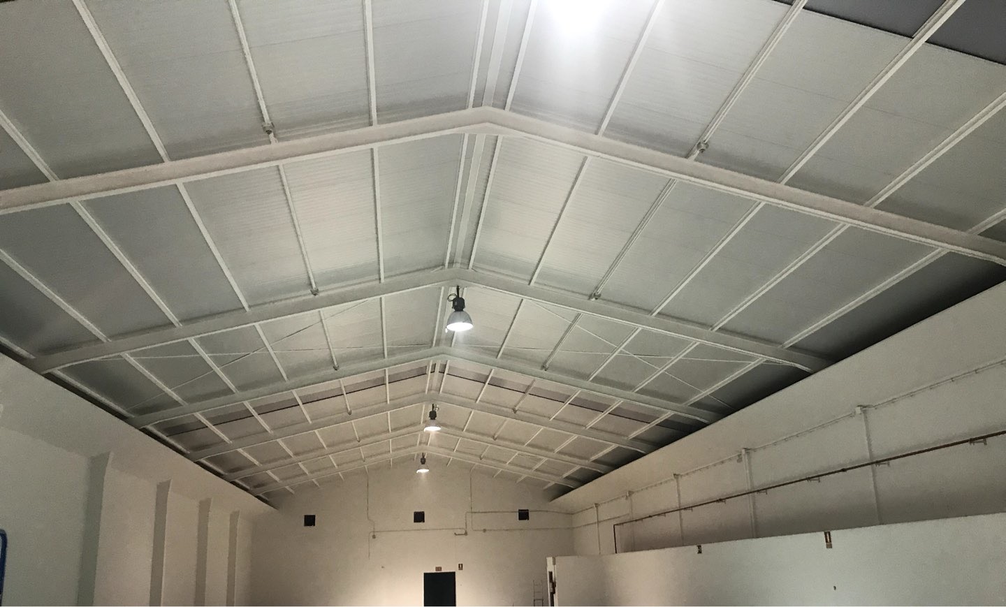 Paneles cubierta PUR-PIR - Paneles ACH: Fabricante de paneles sandwich